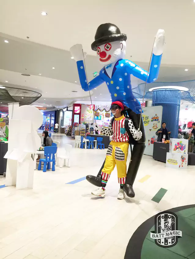 Giant Puppet เชิดหุ่นแฟนซี - Batt Magic